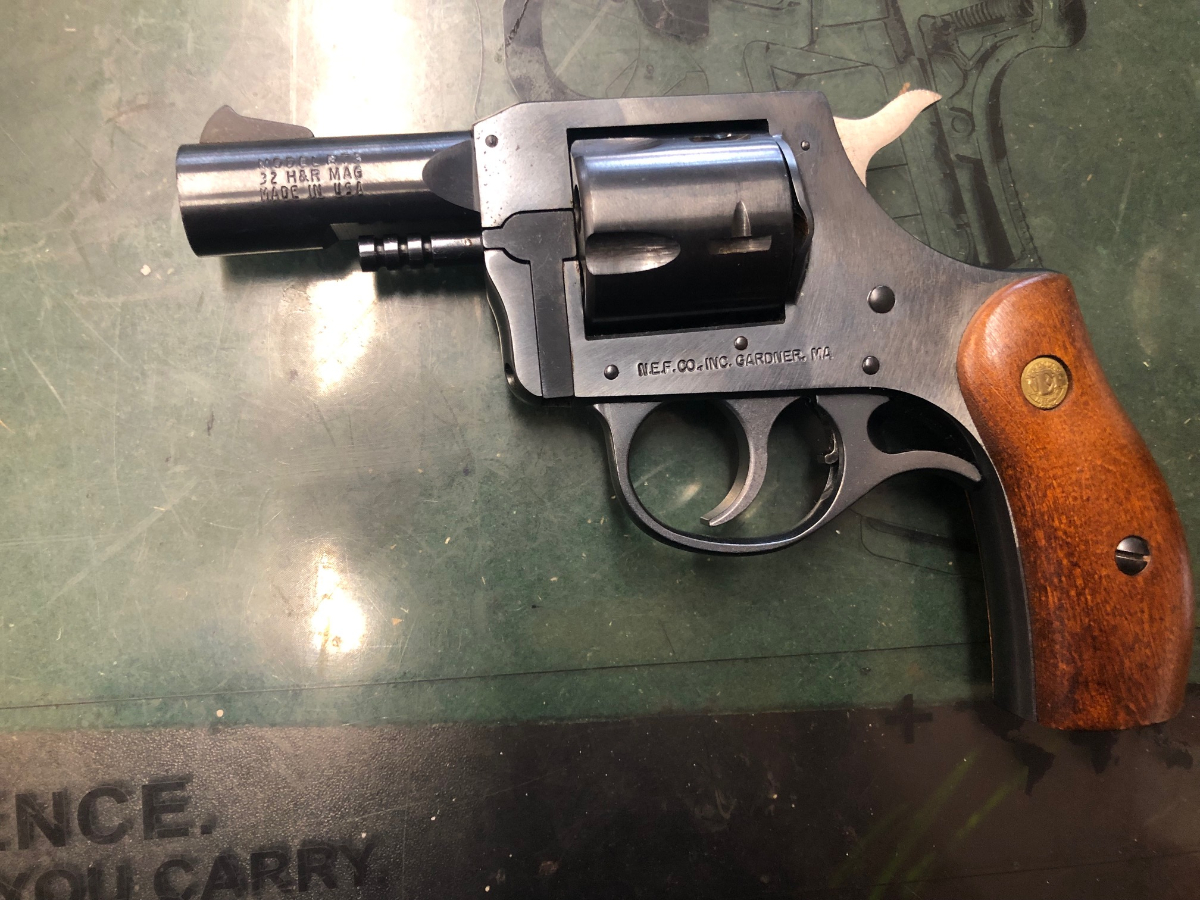 Harrington & Richardson MODEL R73 32 H&R MAG 17312738 - GunAuction.com
