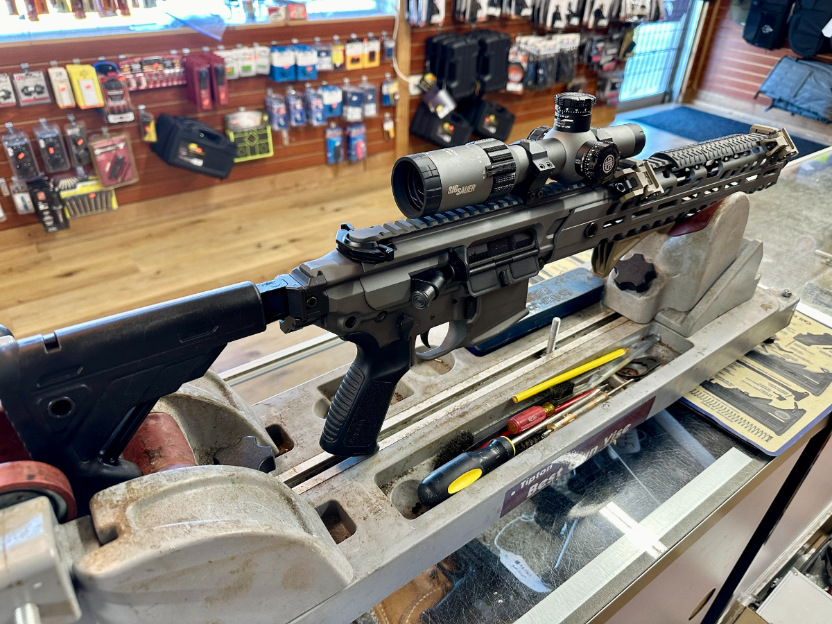 SIG Sauer PATROL IN 300 BLACKOUT INCLUDES TANGO4 1-4X24 16 INCH .300 ...