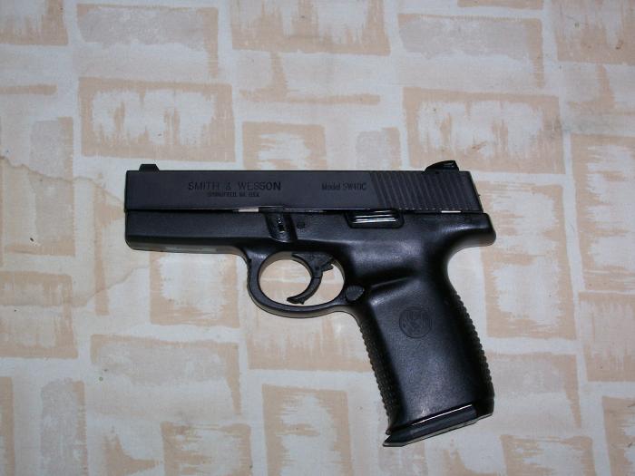 Smith & Wesson Sw40c Sigma .40 S&W Pistol For Sale at GunAuction.com ...