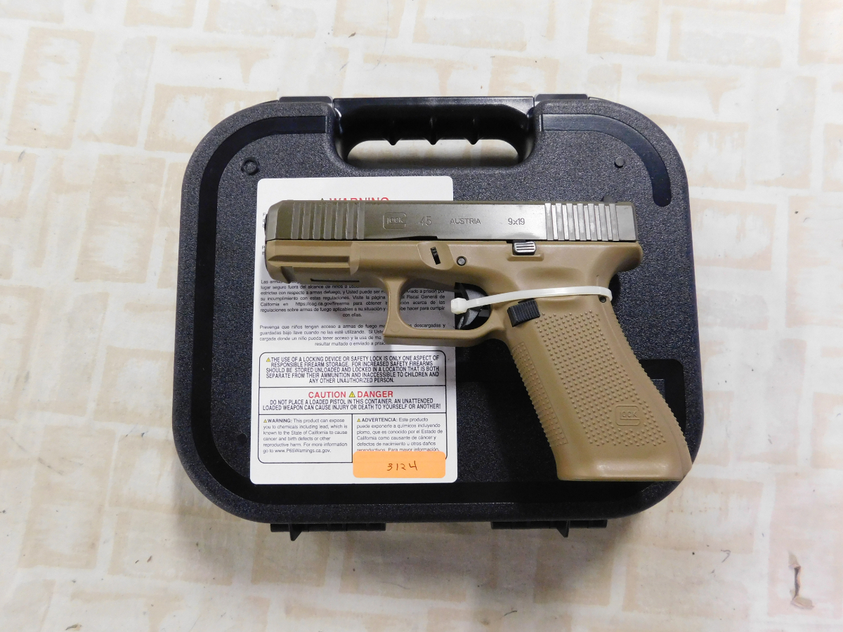 Savage Glock 45 GEN5 Flat Dark Earth NEW IN CASE 9mm Luger 17175669 ...