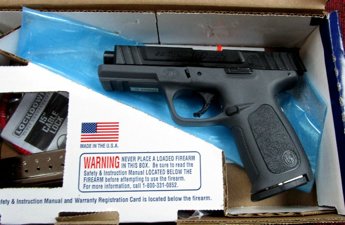 Smith & Wesson model SD9VE,2-16rd mags,grey polymer frame with ...