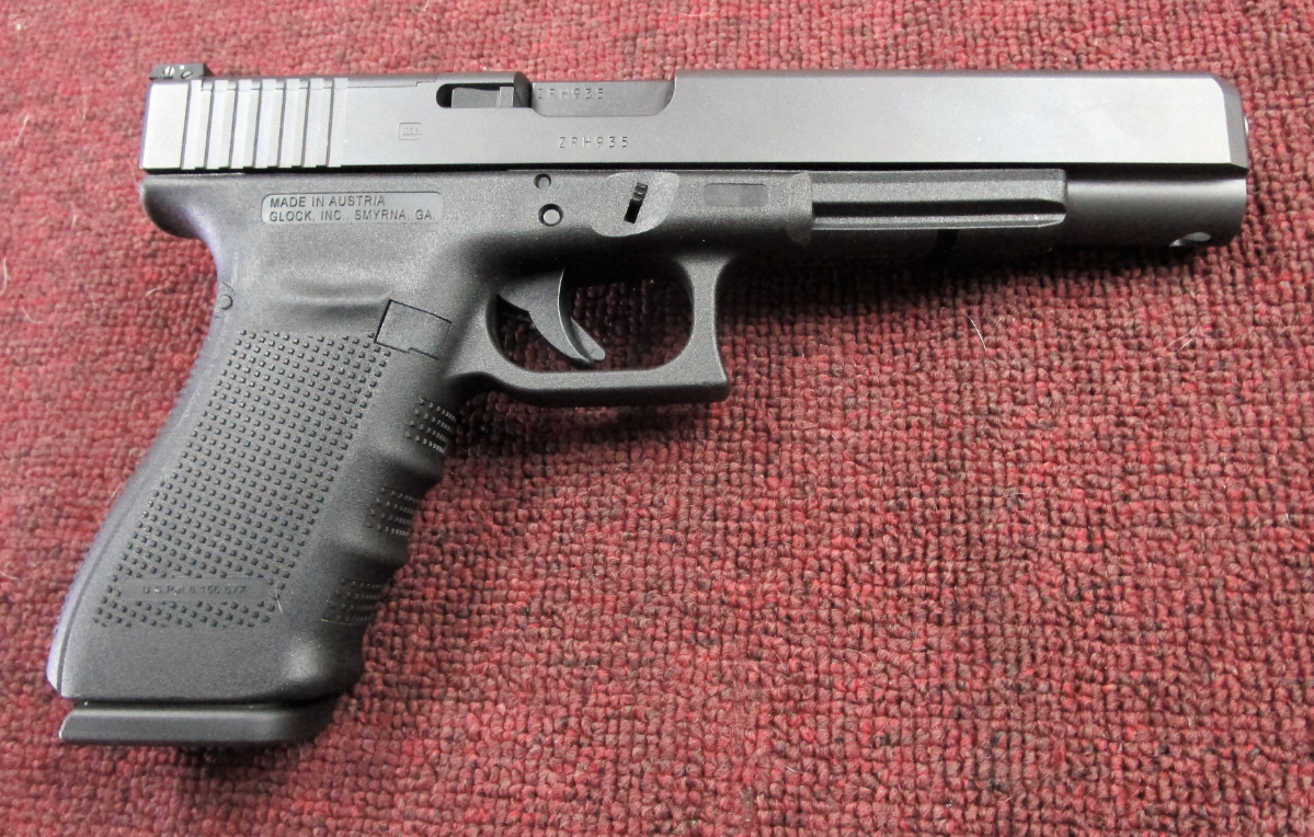 Glock MODEL 40 LIKE NEW PISTOL AND 1-15RD MAG NO CALIFORNIA SALES 10mm ...