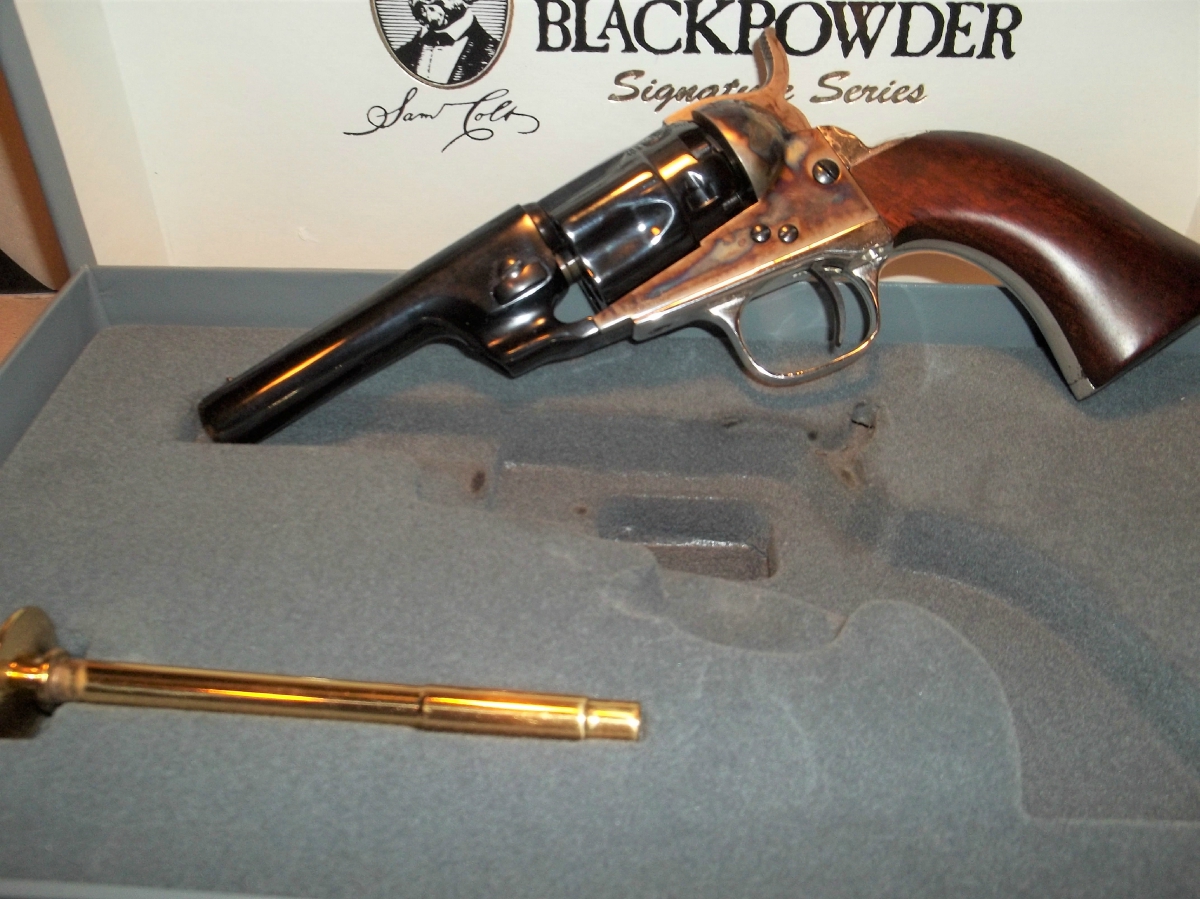 Colt 1862 Trapper Serignate Model with Signature Accessiories .36cal ...