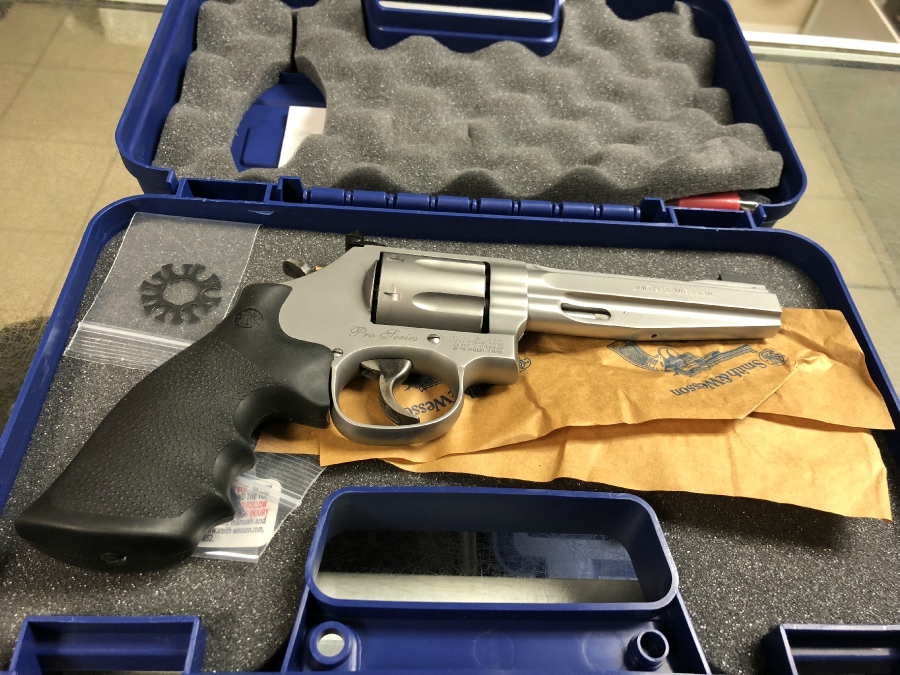 Smith & Wesson 686 Plus Pro Single/Double 5 In 7 Rnd Factory New .357 ...