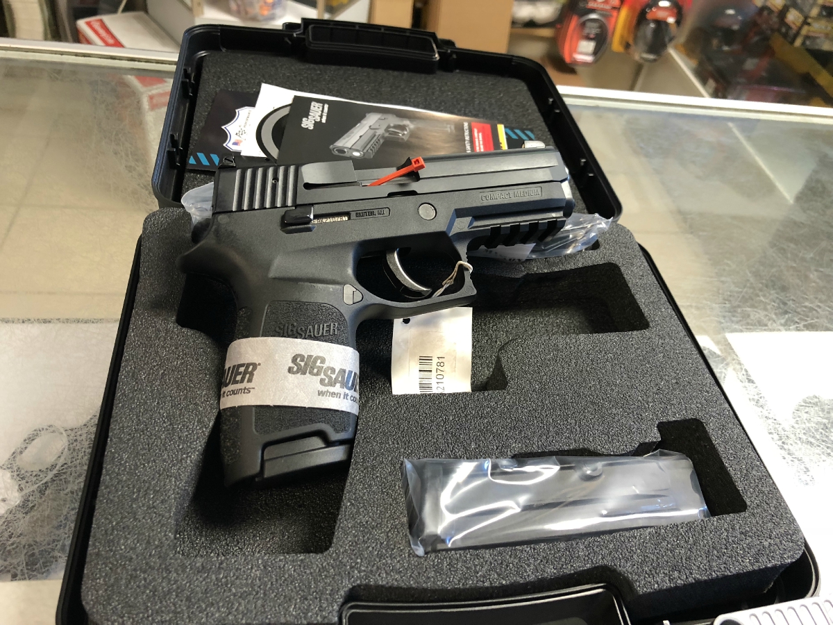 Pictures: Sig Sauer 250C-22-BAS Model P250 .22LR Sub-Compact Double ...