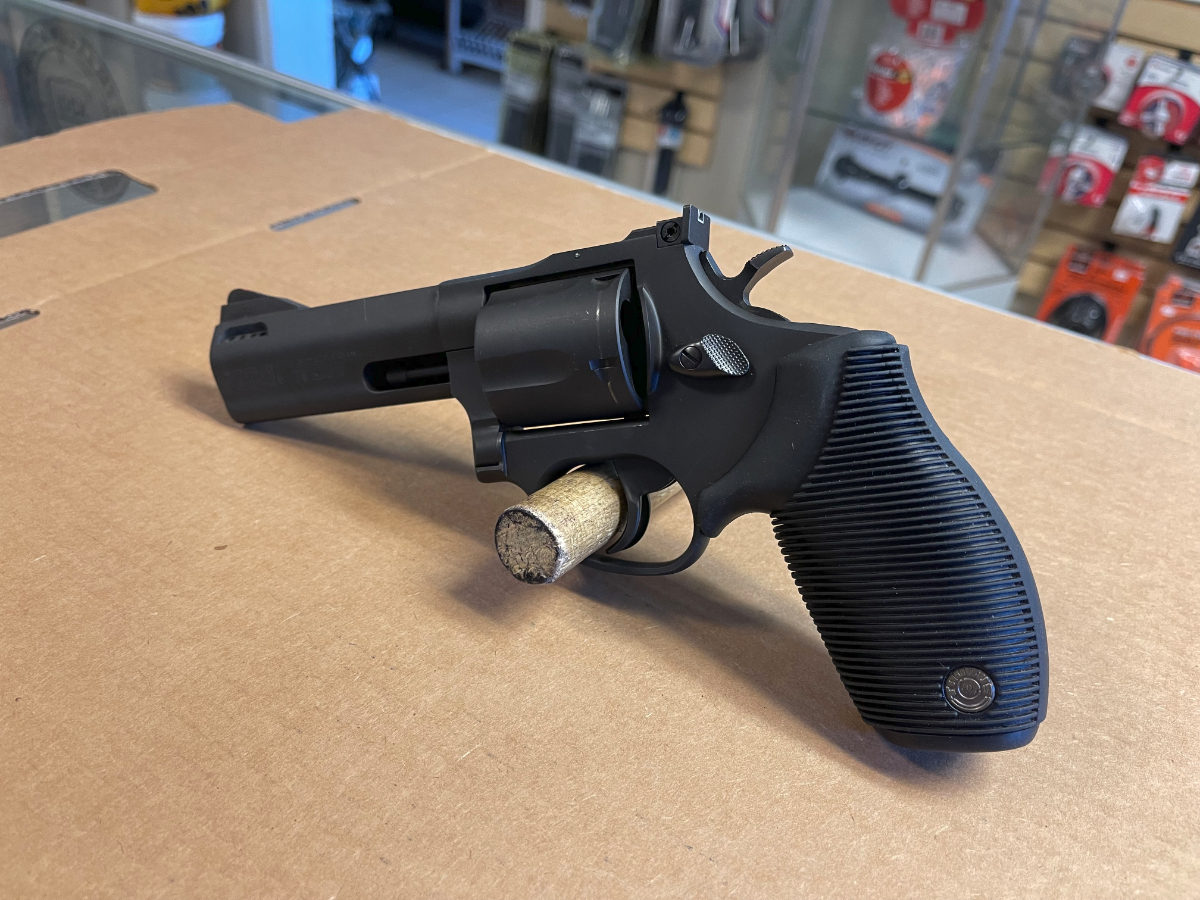 Taurus Tracker Model 44 5rd 4 Inch Barrel Matte Black Oxide Cylnder ...