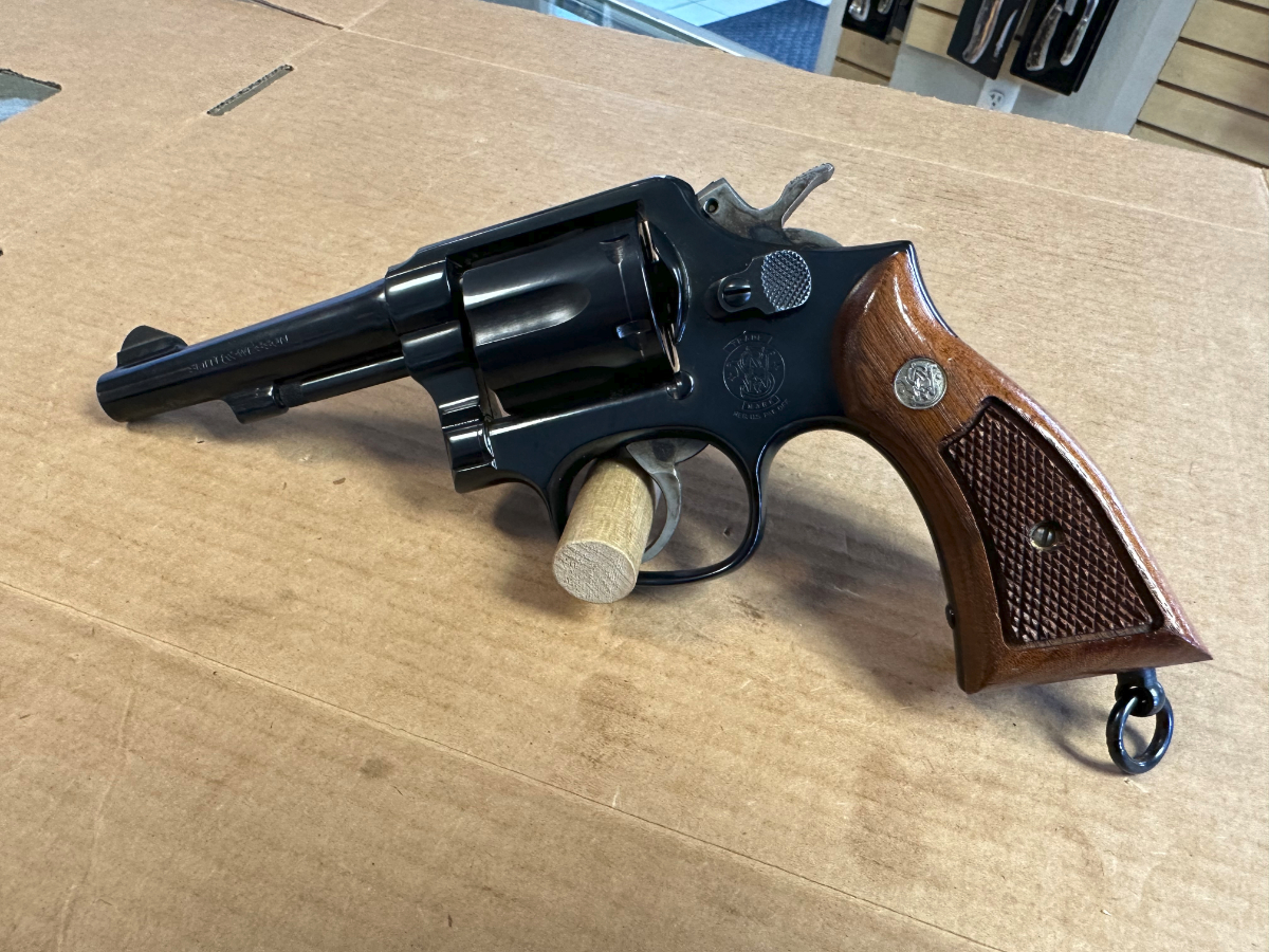 Smith & Wesson MODEL 10-7 6 SHOT BLUED REVOLVER 4 INCH BARREL NICE ...