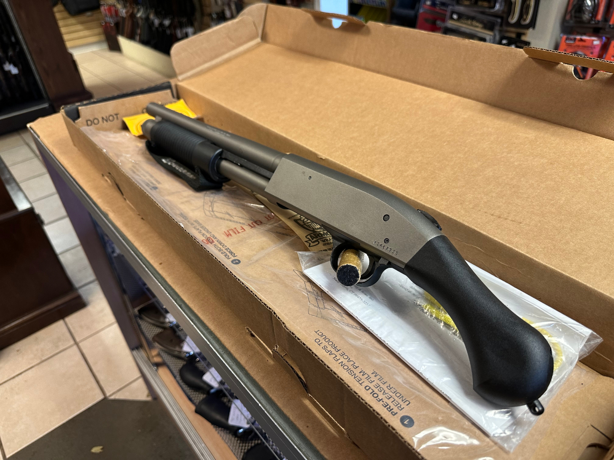 Mossberg Shockwave 590 Raptor 14 Inch Barrel 12 Gauge Pump Action ...