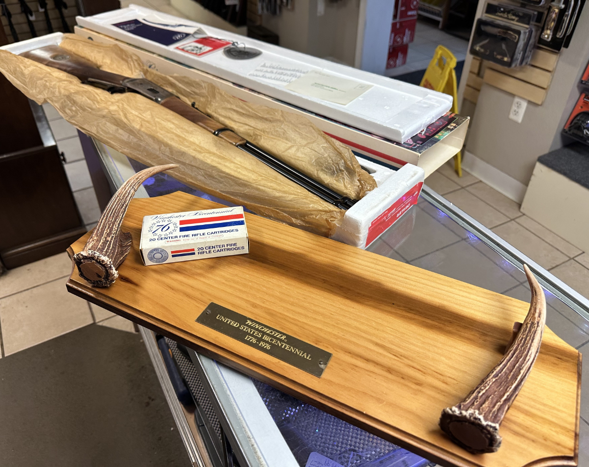 Winchester 94 Bicentennial 1776-1976 Edition With Display Rack ...