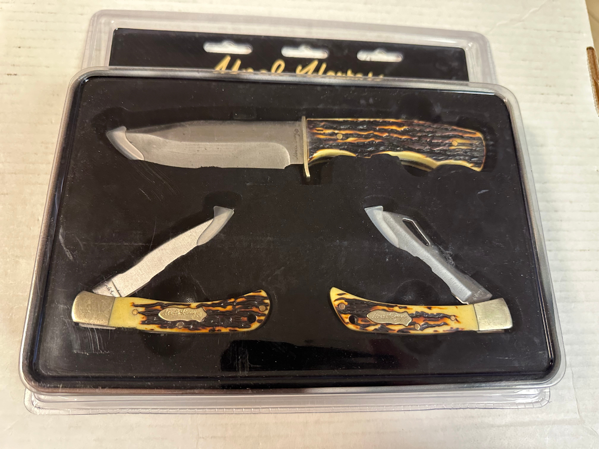 BRAND NEW 3 PIECE UNCLE HENRY SCHRADE KNIFE SET WITH COLLECTIBLE TIN ...