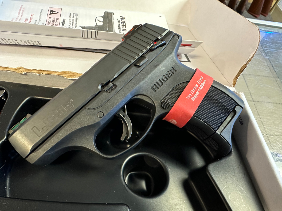 Ruger LC9S Subcompact 9mm Pistol With Hi Viz Sights, Black - 3270 3.12 ...