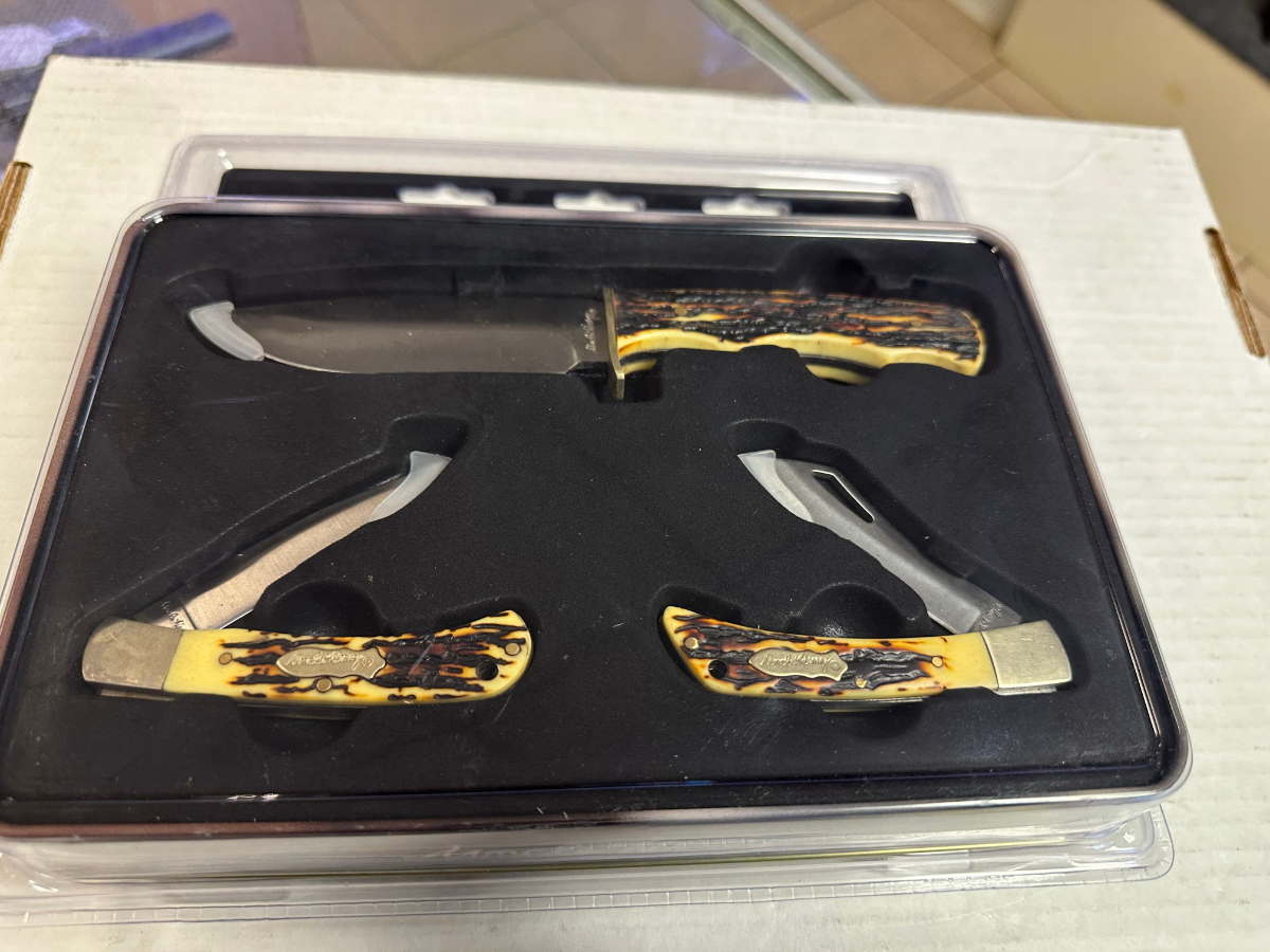 NEW SCHRADE UNCLE HENRY 3 PIECE OLD TIMER COLLECTIBLE TIN KNIFE SET ...