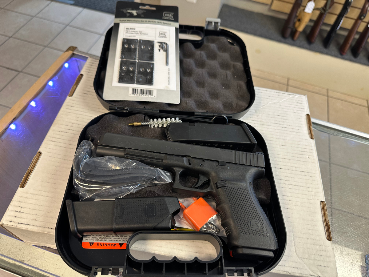 Glock G40 Gen4 MOS 10mm 6.02 Inch Barrel 15-Round Magazines Serrated ...