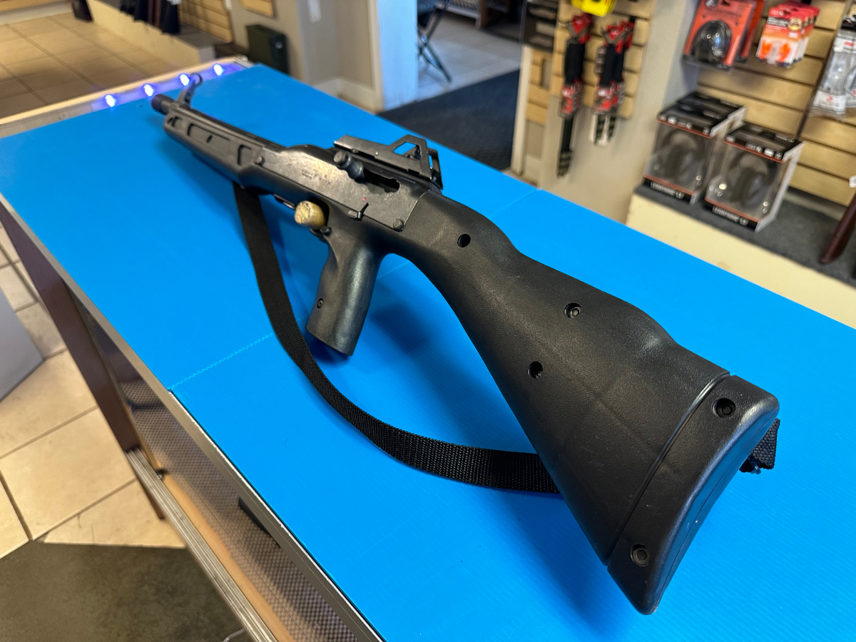 Hi-Point MODEL 995 (OLD STYLE) CARBINE SEMI-AUTO RIFLE IN GREAT ...