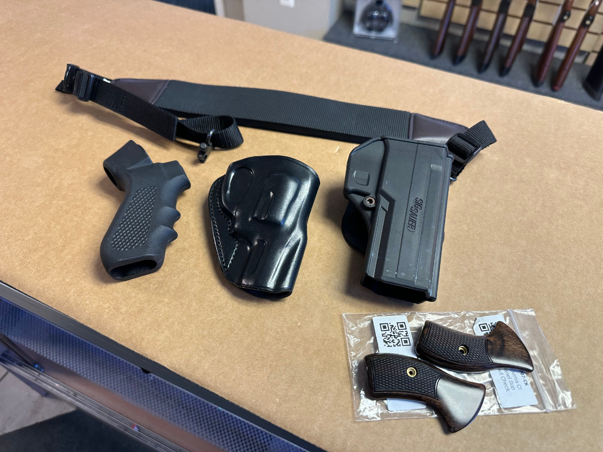 NICE LOT OF ASSORTED FIREARM ITEMS USED GOOD CONDITION AS IS FINAL SALE ...