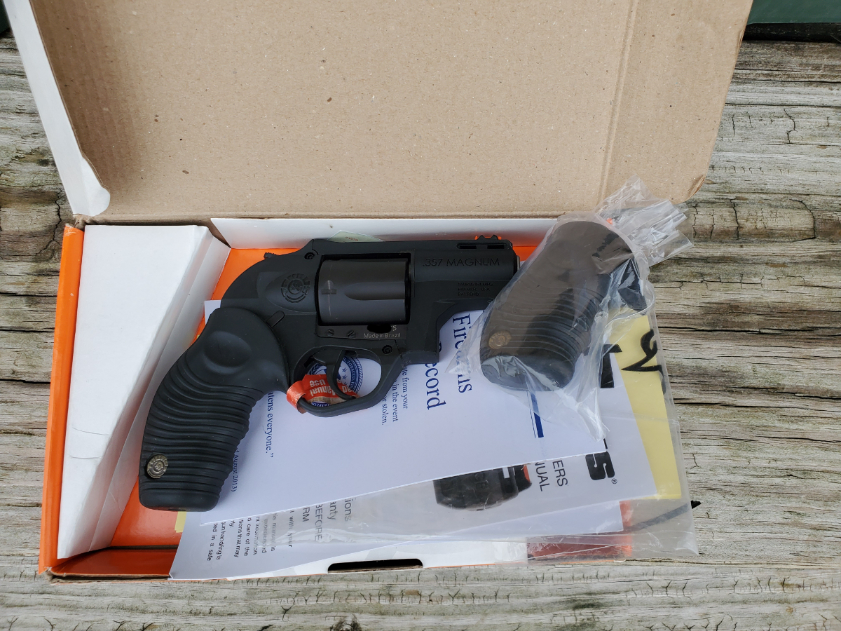 Taurus M605 Protector .357 Magnum 17105245 - GunAuction.com