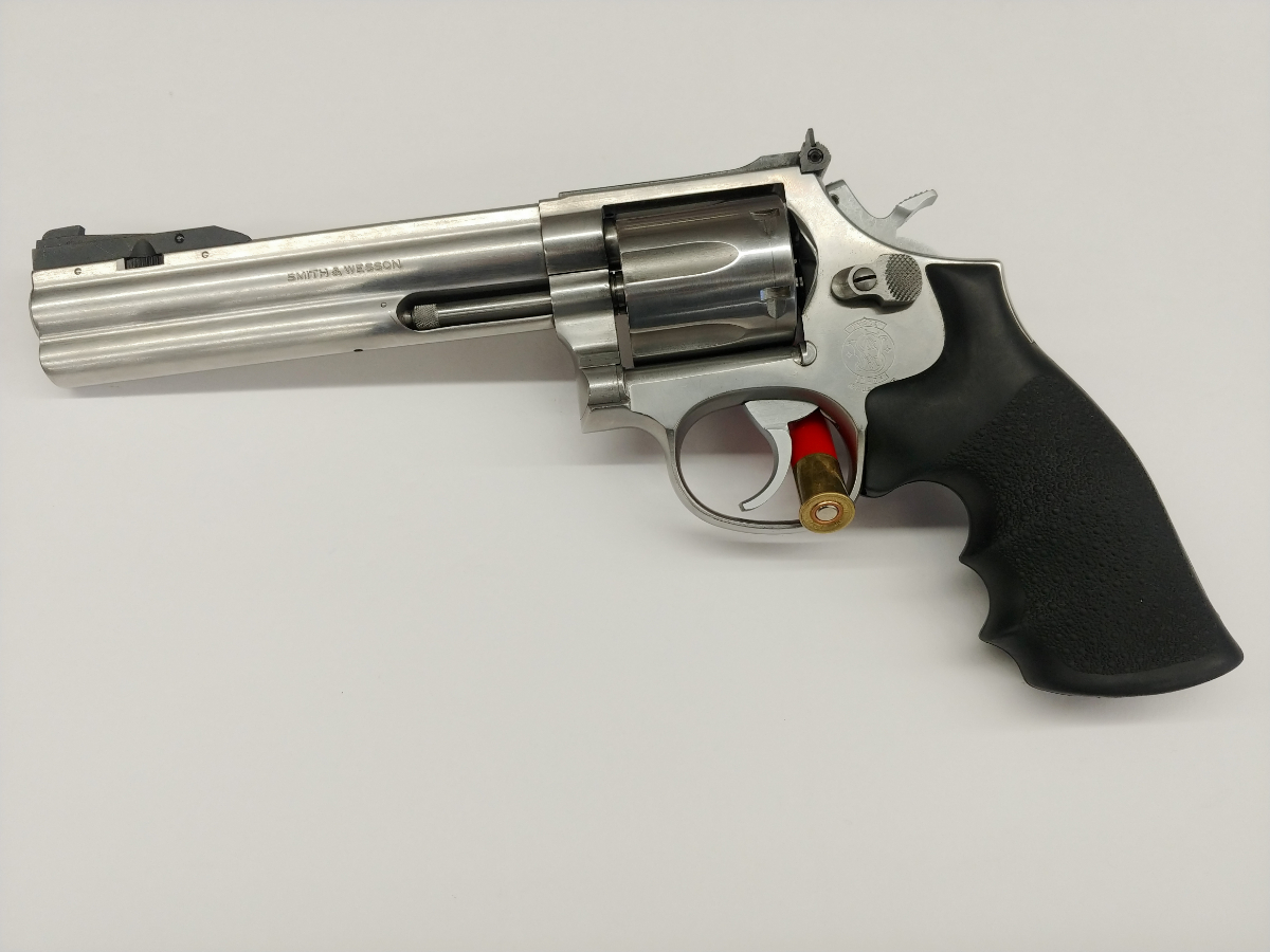 Smith & Wesson S&W 686-1 .357 Magnum, 5" inch barrel, adjustable sights ...