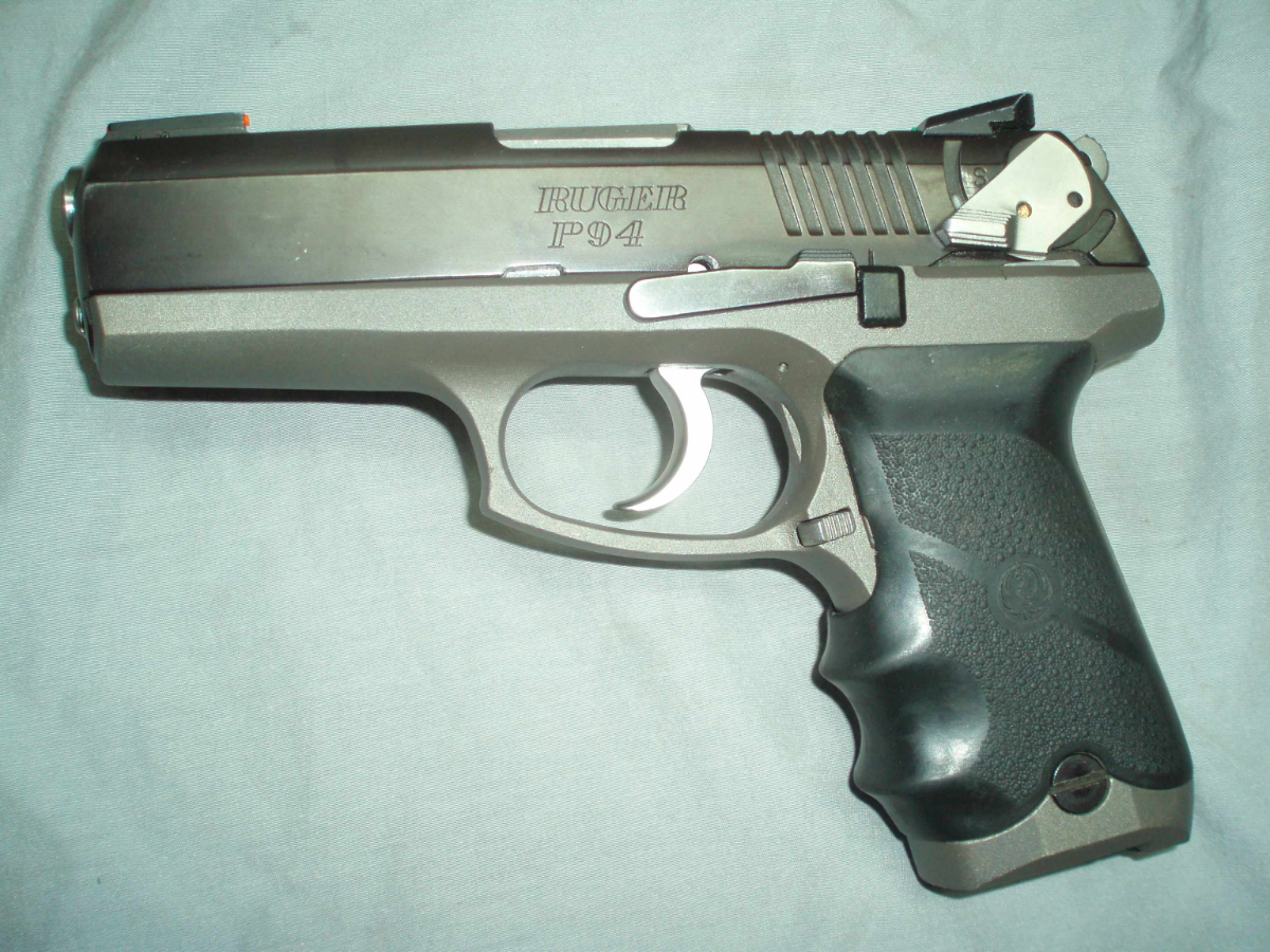 Ruger P94 LNIB with accessories .40 S&W 17344079 - GunAuction.com